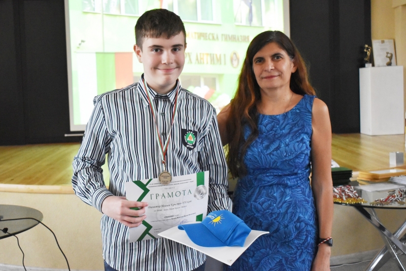 Ученици от ППМГ „Акад Иван Ценов“ Враца обраха медалите на математически турнир между 4 града