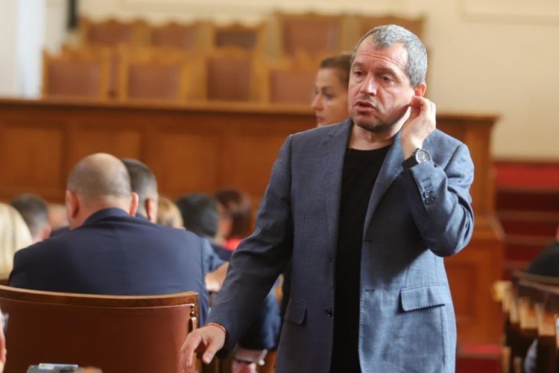 ИТН към Кирил Петков Вие сте в интимна връзка с Борисов и Пеевски