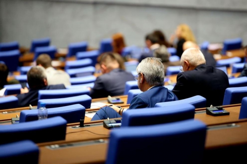 Решено Създават временна комисия за полицейското насилие