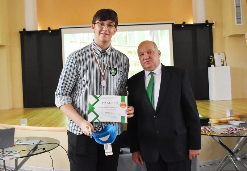 Ученици от ППМГ „Акад Иван Ценов“ Враца обраха медалите на математически турнир между 4 града