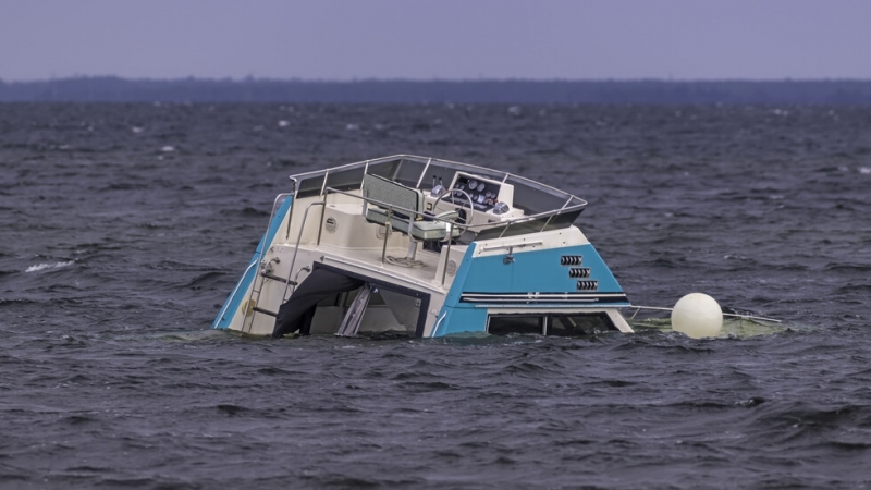 Петролен танкер блъсна рибарска лодка в Южнокитайско море трима са загинали