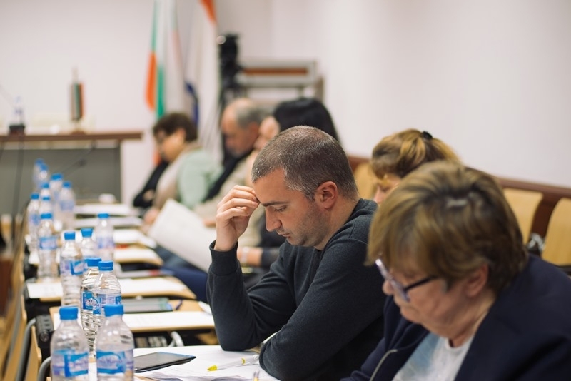 Община Мездра ще кандидатства с проект за обновяване на уличното