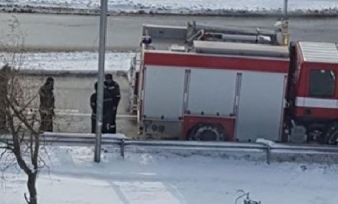 Пожарникари и медици обединиха сили и спасиха жена в Монтана