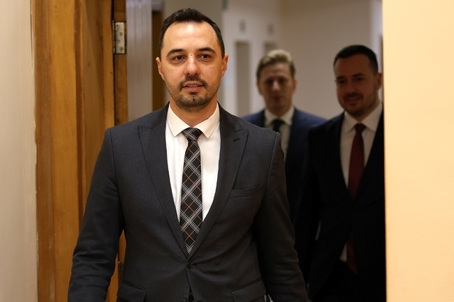 Министърът на икономиката и индустрията Богдан Богданов пристига в Монтана