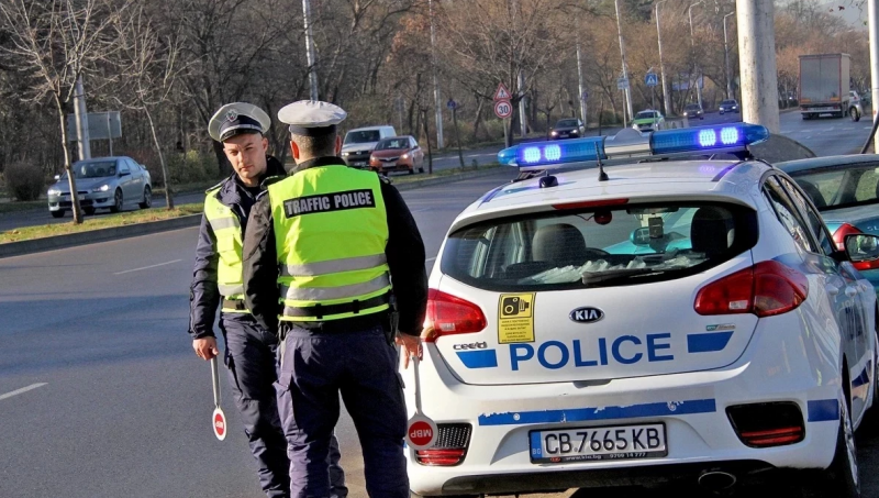 Спипаха надрусан мъж зад волана във Враца