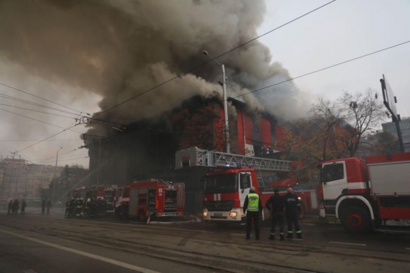 Два пожара избухнаха в София
