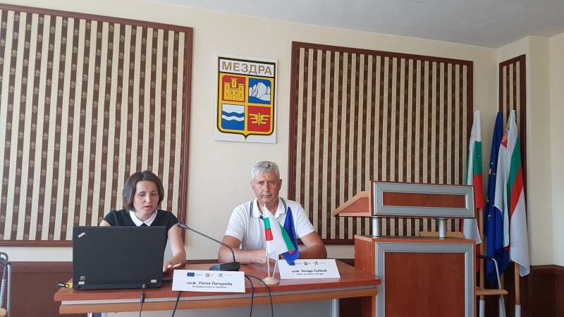 Община Мездра ремонтира обществени сгради по проект за енергийно обновление