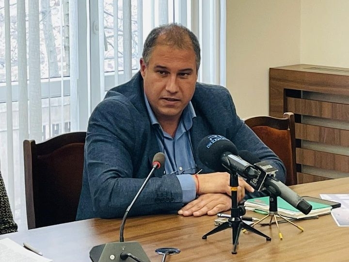 Продължава обновяването на образователната инфраструктура във Враца