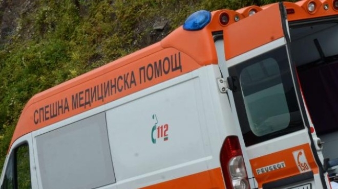 ТИР помете пешеходец край Цар Калоян