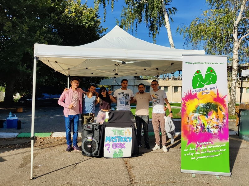 Младежкият център предизвика фурор на панаира във Враца