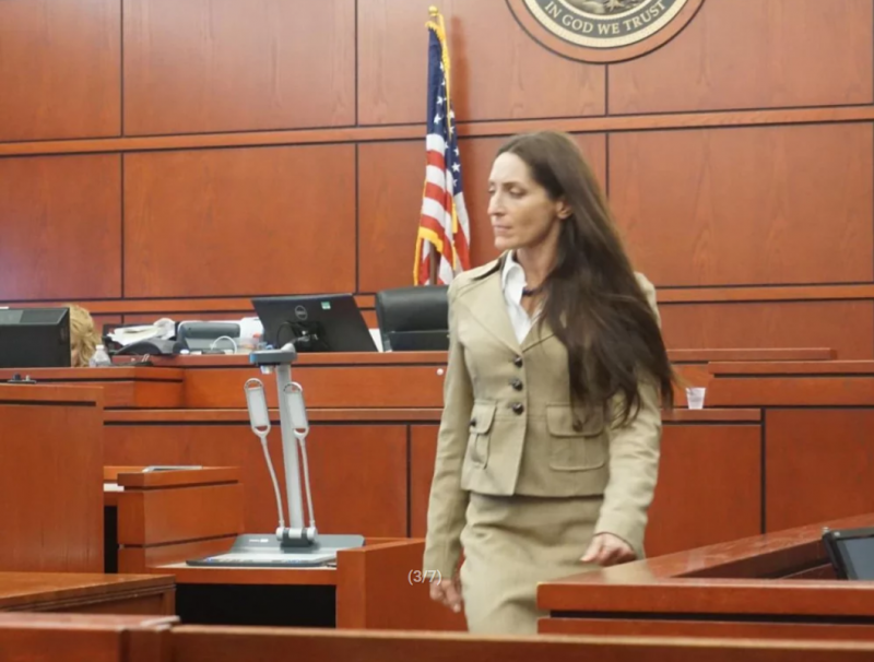 Заловиха на калъп голи учителка и ученичка съдът е безмилостен снимки