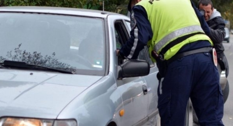 Свалиха табелите на автомобил в Козлодуй шофьорът карал пиян