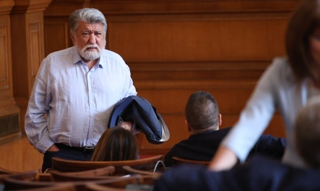 Рашидов Слави е проект на Доган знам кои партии в кои кръчми са създадени