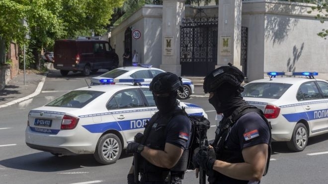 Обявен е червен код за терористична опасност в Сърбия