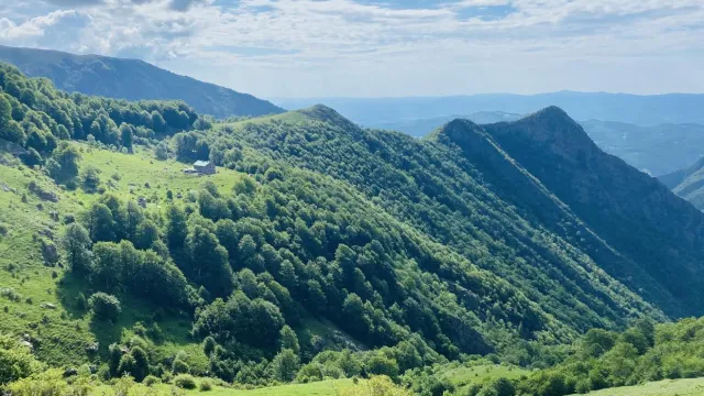 Издирват мъж и жена в Стара планина няма данни къде може да се намират