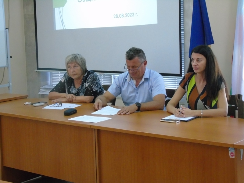 Обсъдиха публично бюджета на Община Бяла Слатина за 2023 г снимки