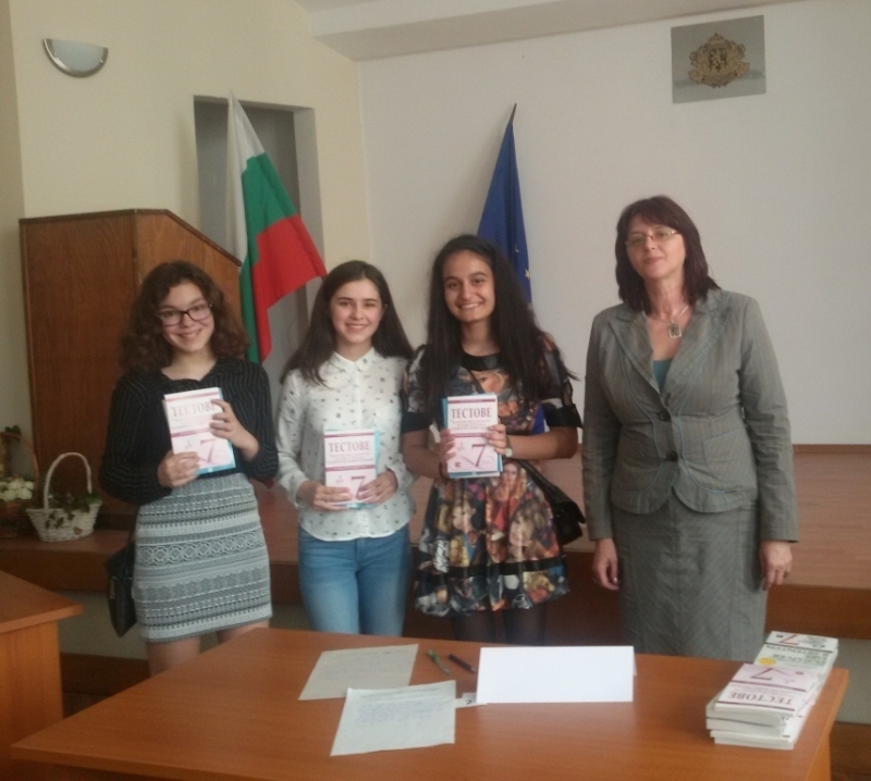 Седмокласници от ППМГ Враца станаха първи на литературен конкурс