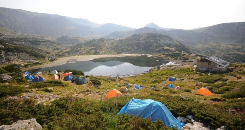 До 4 години ограничават достъпа на туристи до Рилските езера