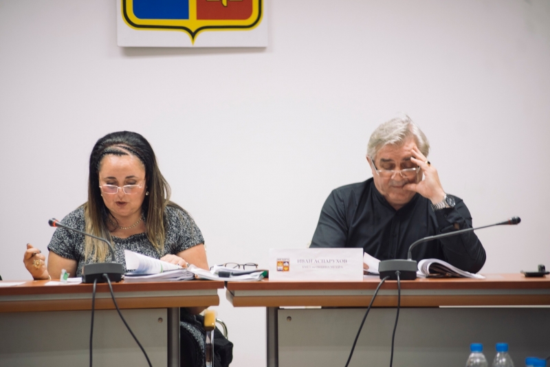 Общинският съвет в Мездра заседава за последен път през 2022 г