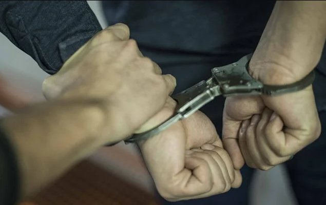 Задържаха младеж откраднал телефон от къща в Козлодуй