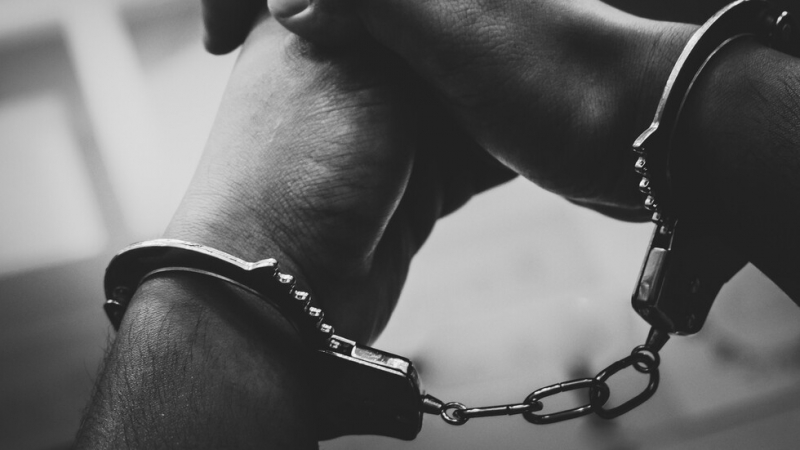 Задържа 19 годишен за обира на офис за парични преводи в София