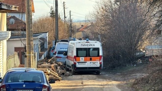 Деца на 6 и 11 години са убити във Вакарел майката е задържана