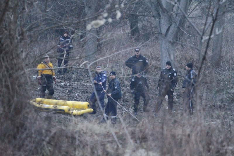 МВР с официална информация за намерения труп в река Искър