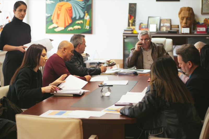 Партиите и коалициите постигнаха съгласие за съставите на СИК в Мездра снимки