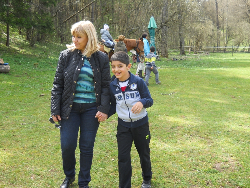 М ГЕРБ Враца организира хипотерапия за деца с аутизъм