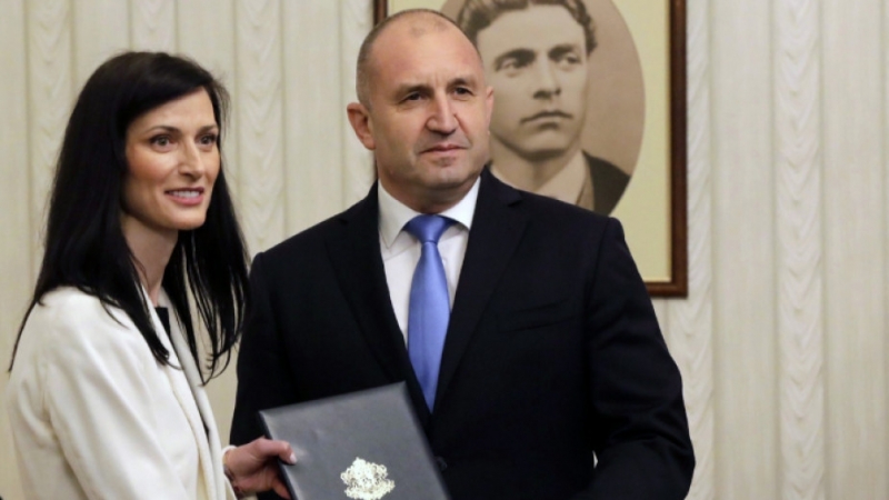 Президентът връчи мандата за съставяне на кабинет на ГЕРБ СДС