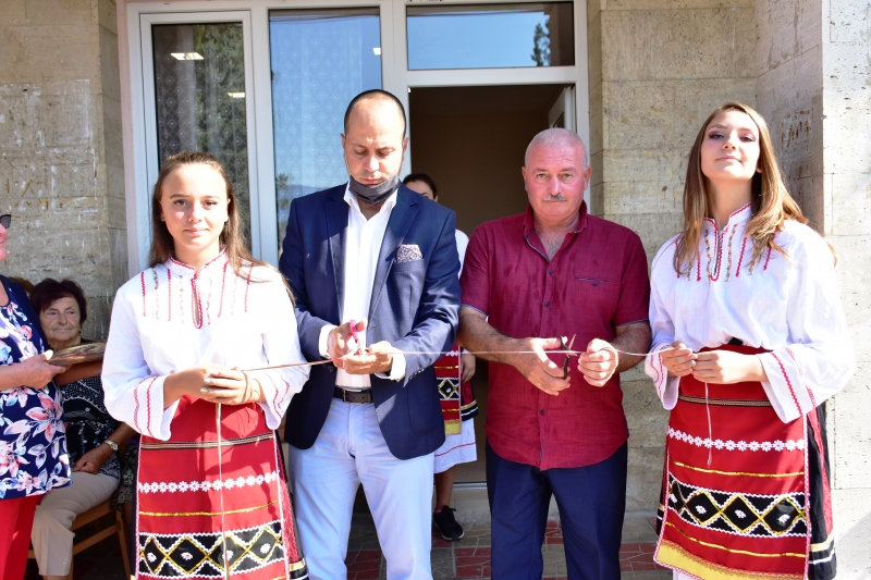 Откриха нов пенсионерски клуб в Лиляче снимки