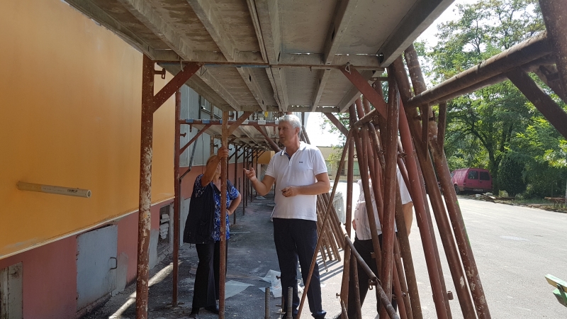 Кметът на Мездра инспектира ремонтните дейности по 4 обекта