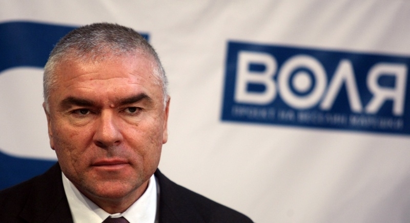 Министерство на отбраната пусна в ЦИК сигнал срещу Марешки откраднал знака на ВВС