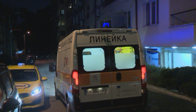 Инцидент на пътя Шофьор блъсна пешеходец във врачанско село в болница е