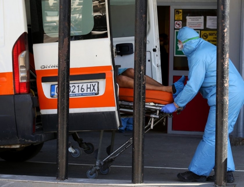 Кървав екшън Жена E с комоцио след зверски бой в Монтана