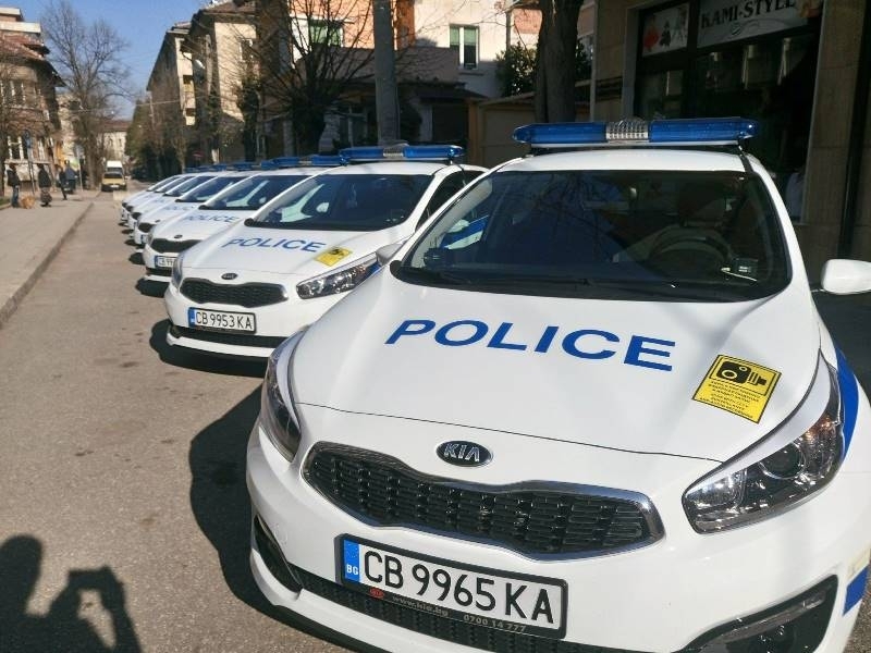 Вътрешният министър връчва ключовете на новите патрулки във Враца