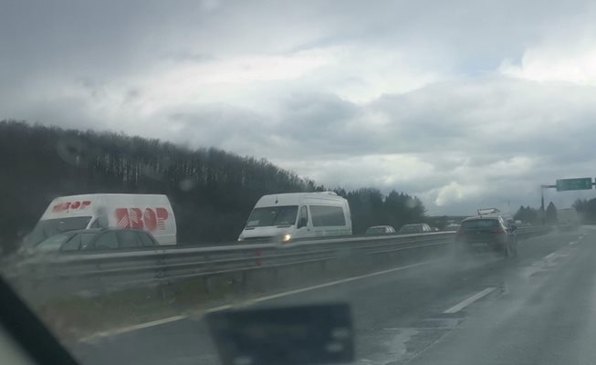 Верижна катастрофа на АМ „Тракия“ сблъскаха се 4 коли