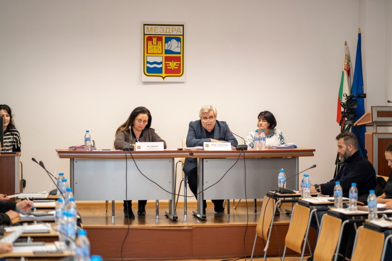 Общинският съвет прие Бюджет 2024 на Община Мездра