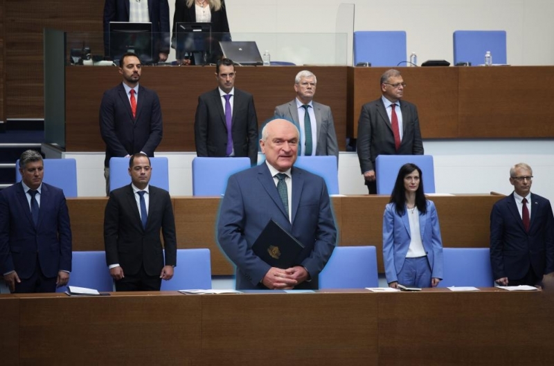 Служебният кабинет „Главчев“ положи клетва