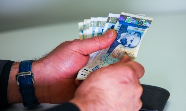 Ето колко взимат средно шефовете у нас