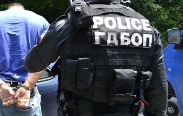 Разбиха престъпна група за склоняване на жени към проституция в столицата