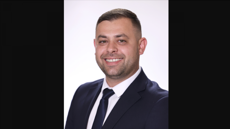 Още двама депутати се оттеглиха от ПГ на ДПС снимки