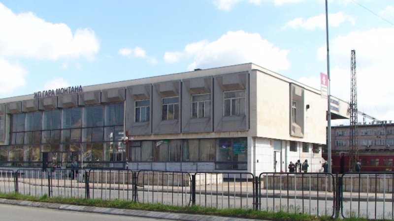 Община Монтана отваря най големия паркинг в града
