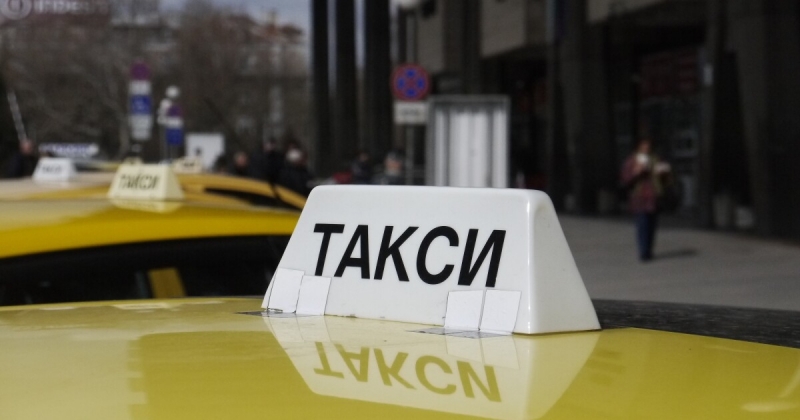 Безобразие Такси на врачанската фирма Корект излъга майка с две деца