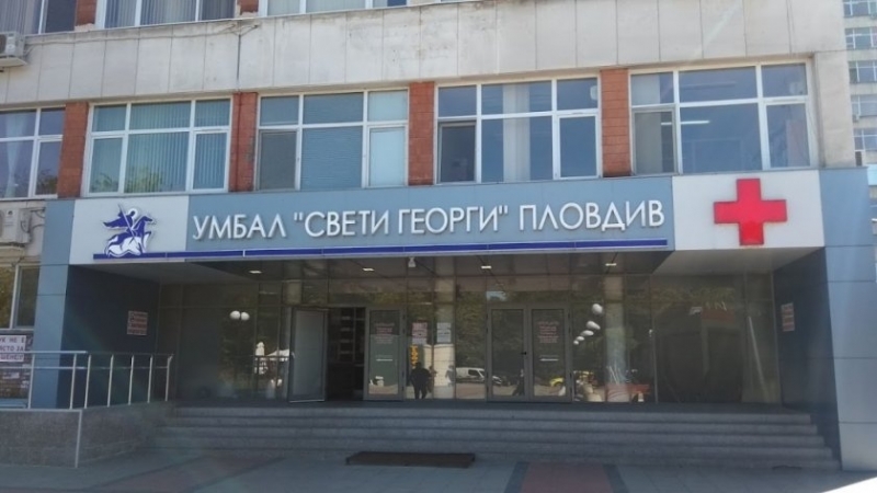 Почина детето върху което падна дърво