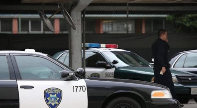 Двама души загинаха и 11 бяха ранени при сблъсък между самосвал и влак в Тексас