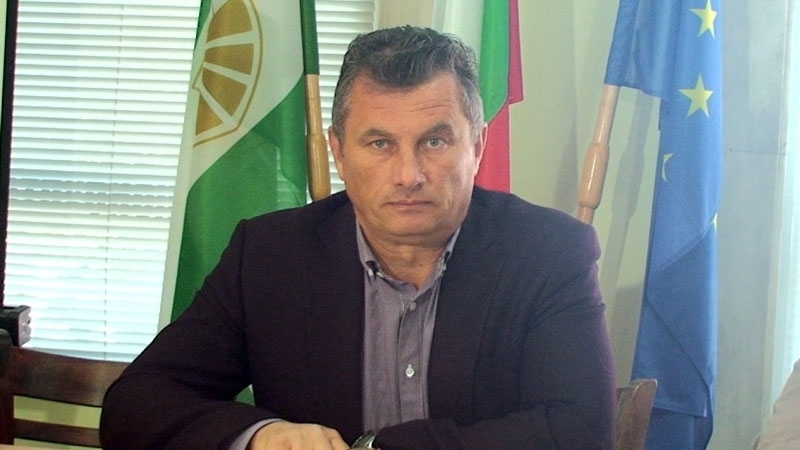 Поздрав от кмета на Бяла Слатина инж Иво Цветков по случай Коледните и