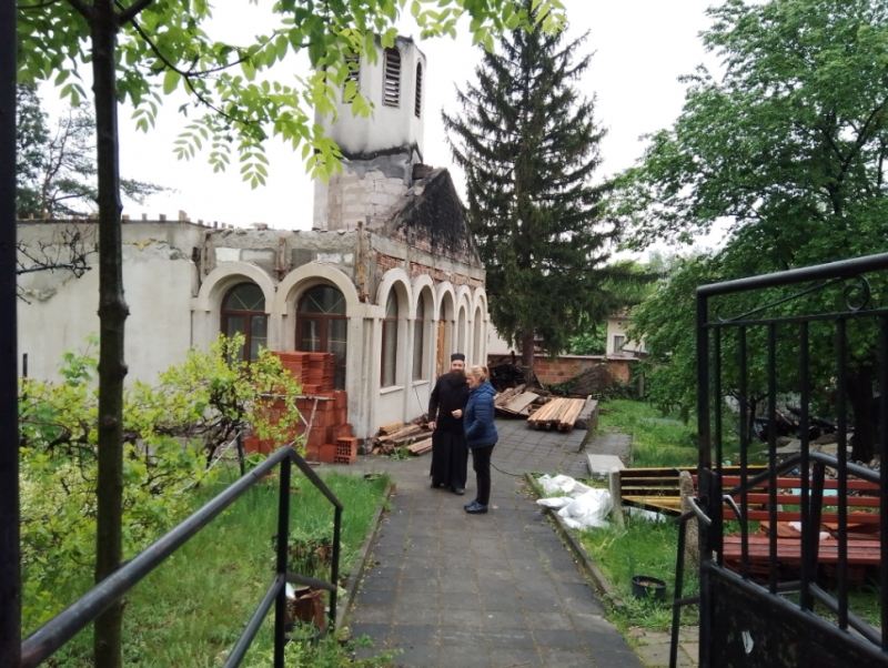 Година след големия пожар Започна възстановяването на църквата в