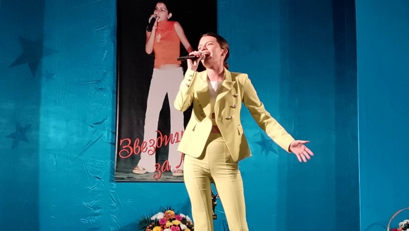 Млада певица от Монтана спечели голямата награда от конкурса „Звездици за Лора“