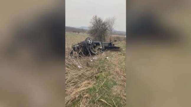 15 годишен открадна колата на родителите си и катастрофира с нея снимки